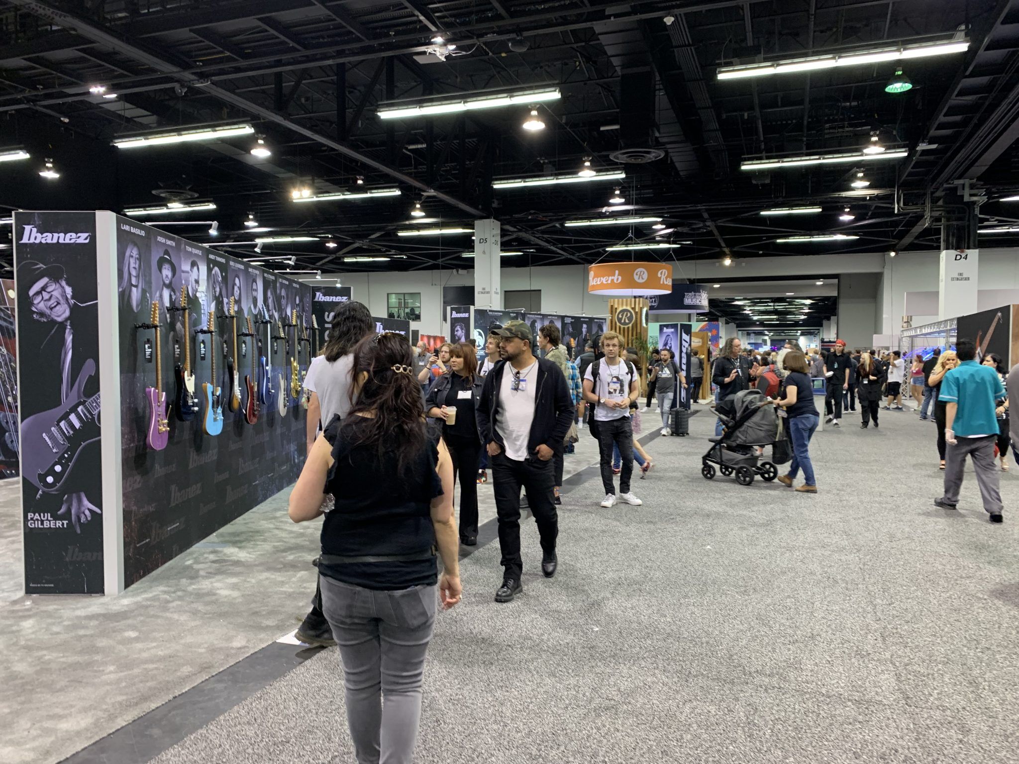 NAMM 2022: A Look at the Many (Amazing!) Headless Guitars and Basses ...